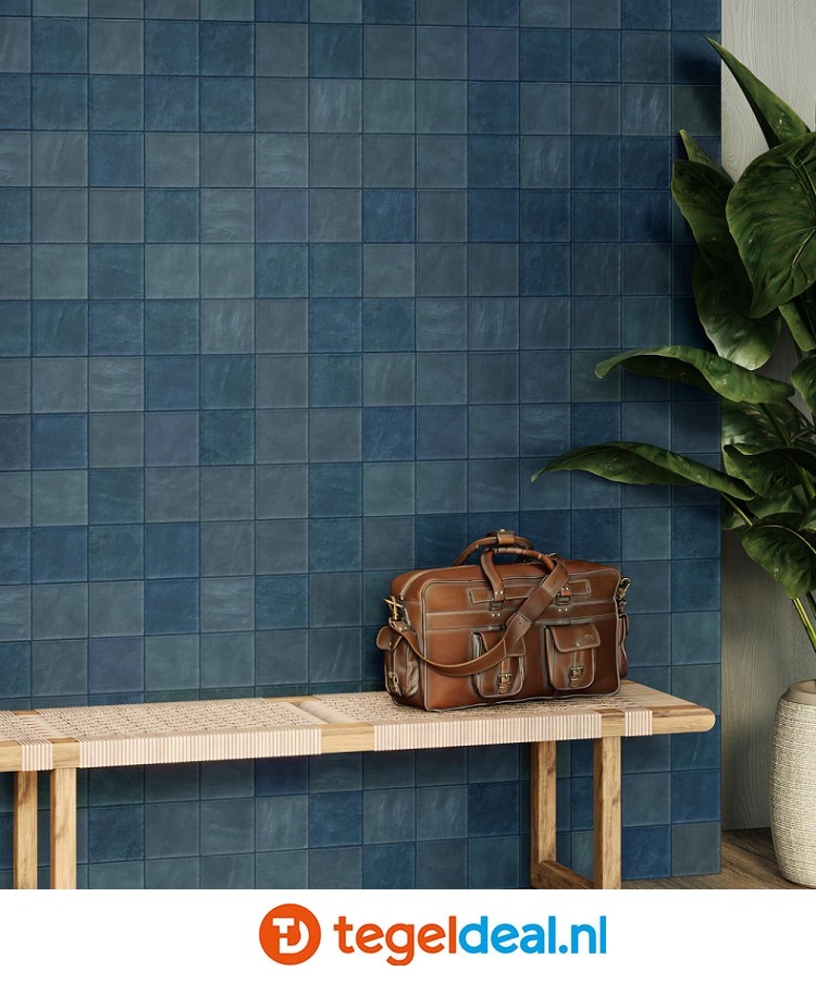 Wandtegels Revoir Paris, Atelier Bleu Marine. Matte wandtegeltjes in donker blauwe tinten ...